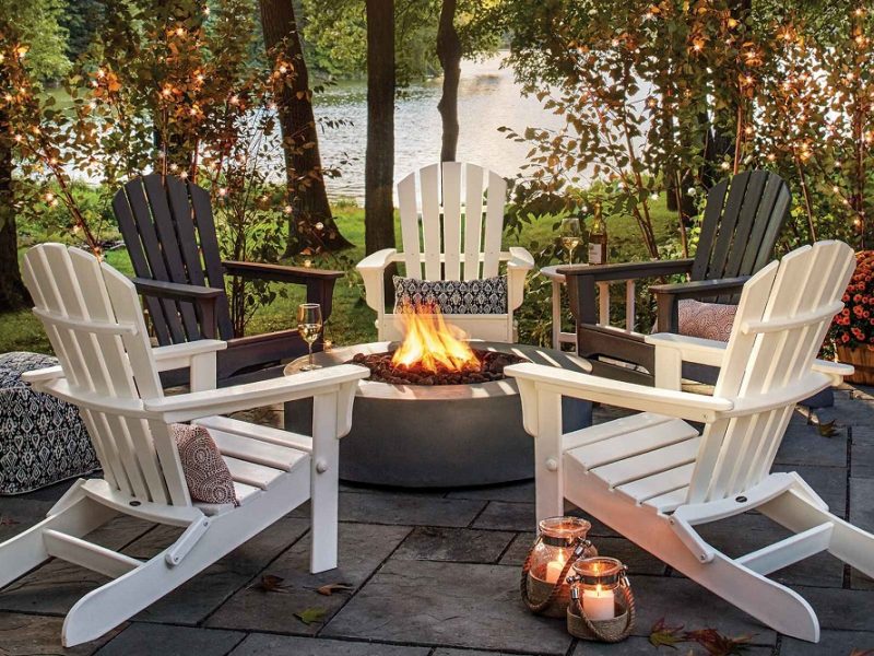 A Guide On How to Enjoy Your Outdoor Space During the Cold Season