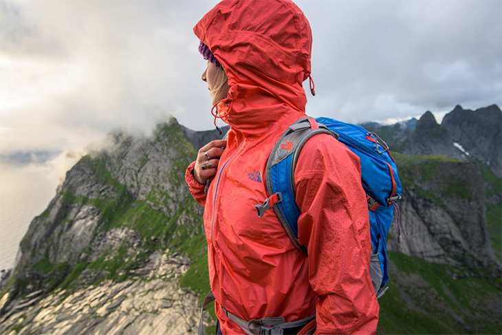 Hiking Jacket Buying Guide: A Year-Round Essential for Any Adventure