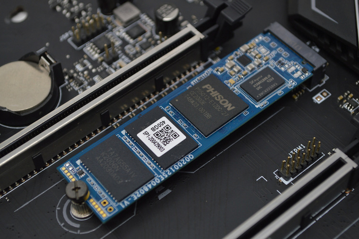 A Simple Guide to SSDs: The Whats and Hows