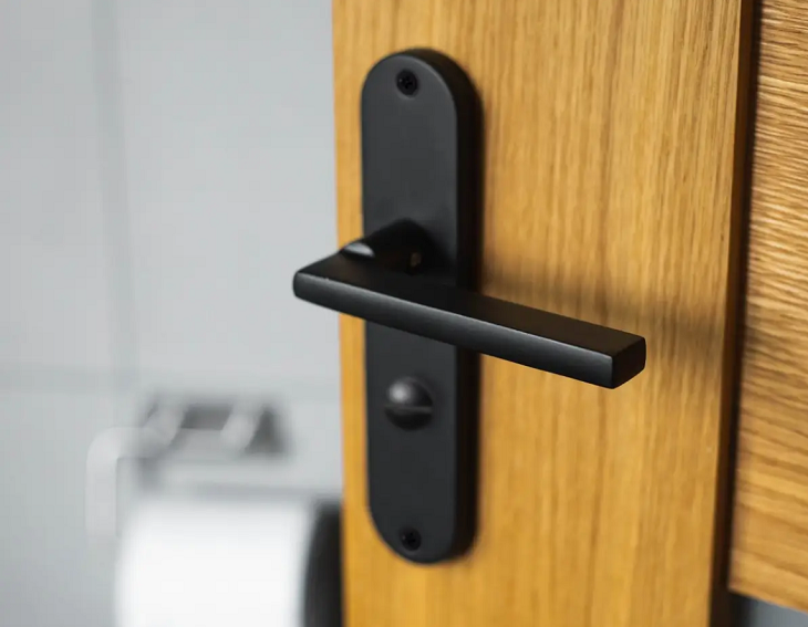 A Simple Guide to Door Handles: How to Choose the Ideal Door Hardware
